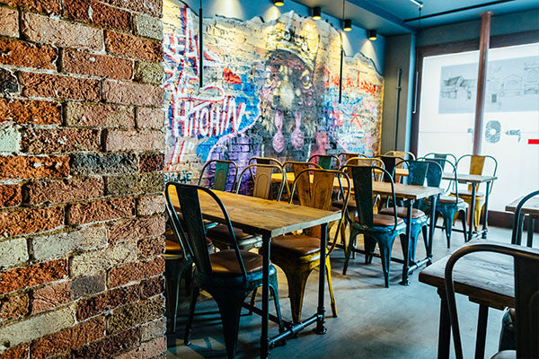 We love Chicken George! – Outhouse