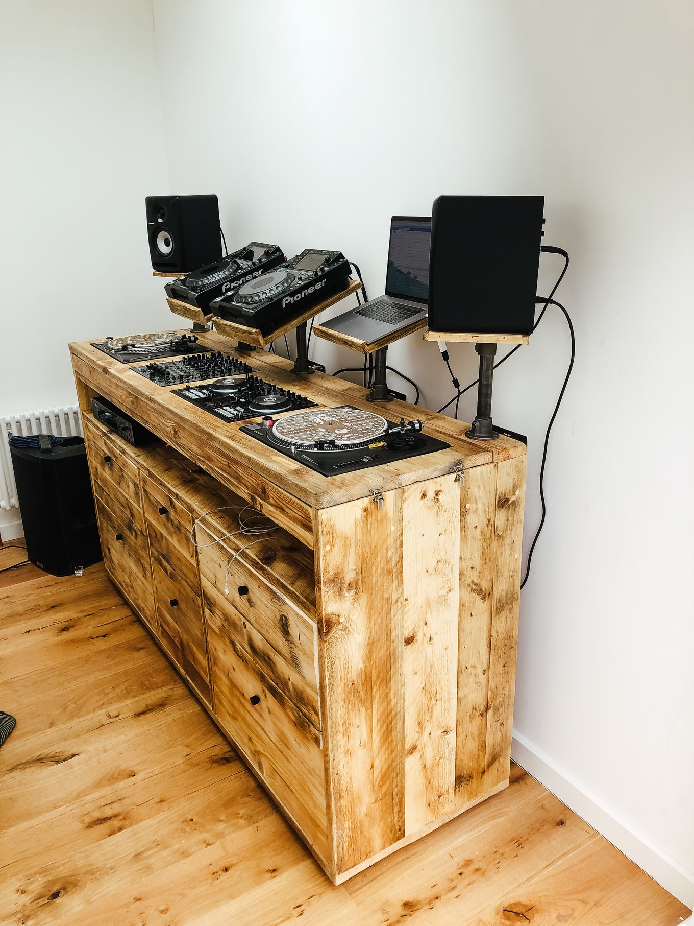 DJ Booths – Outhouse