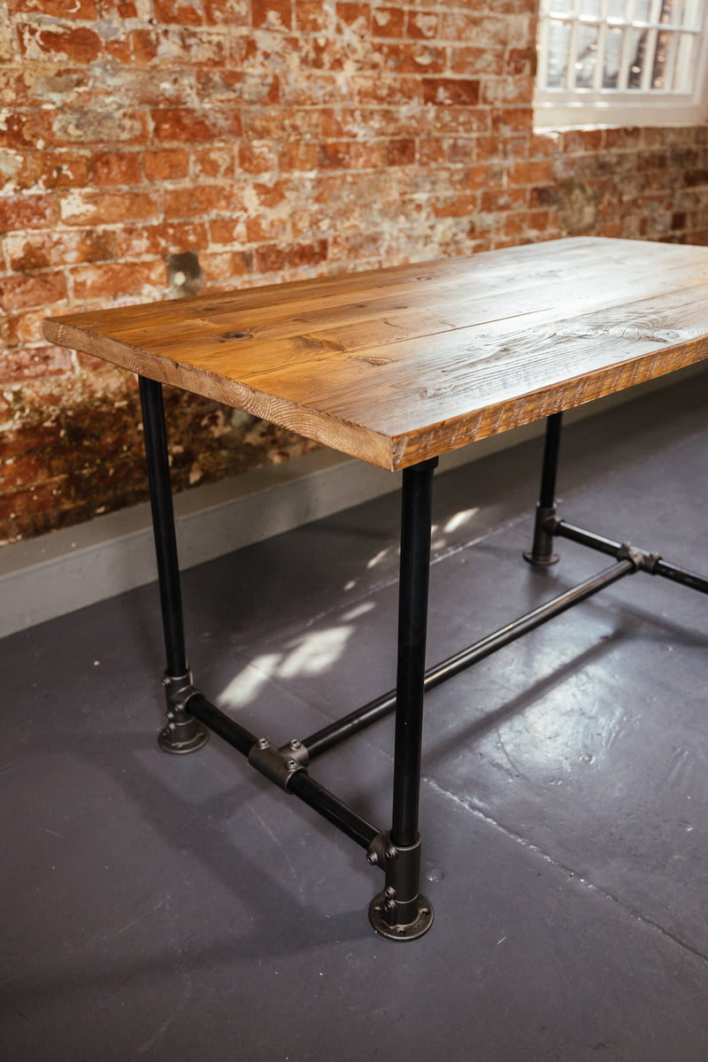 Pipe Frame Desk – Outhouse